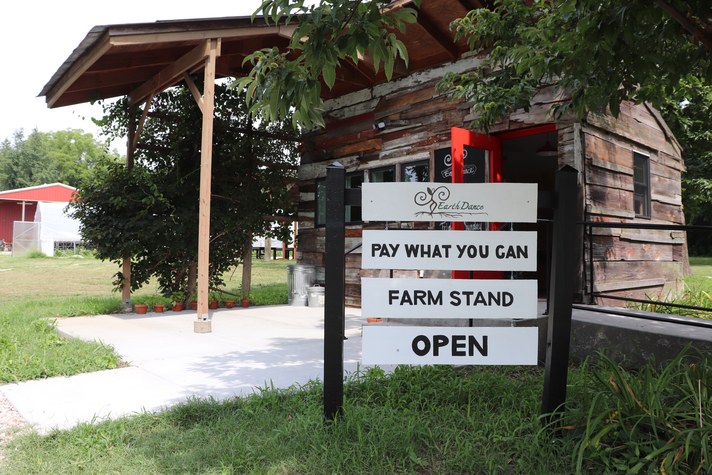 Graduate Student Community - EarthDance Organic Farm School Visit ...